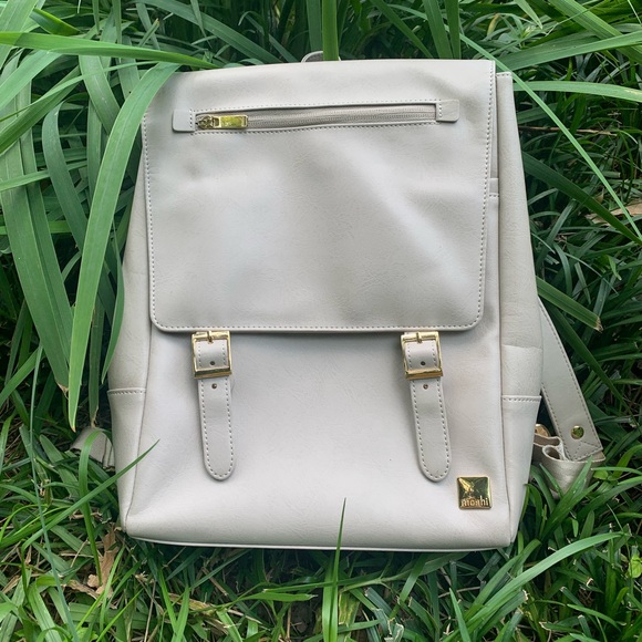 Lauren Moshi | Bags | Moshi Helios Backpack Taupe | Poshmark